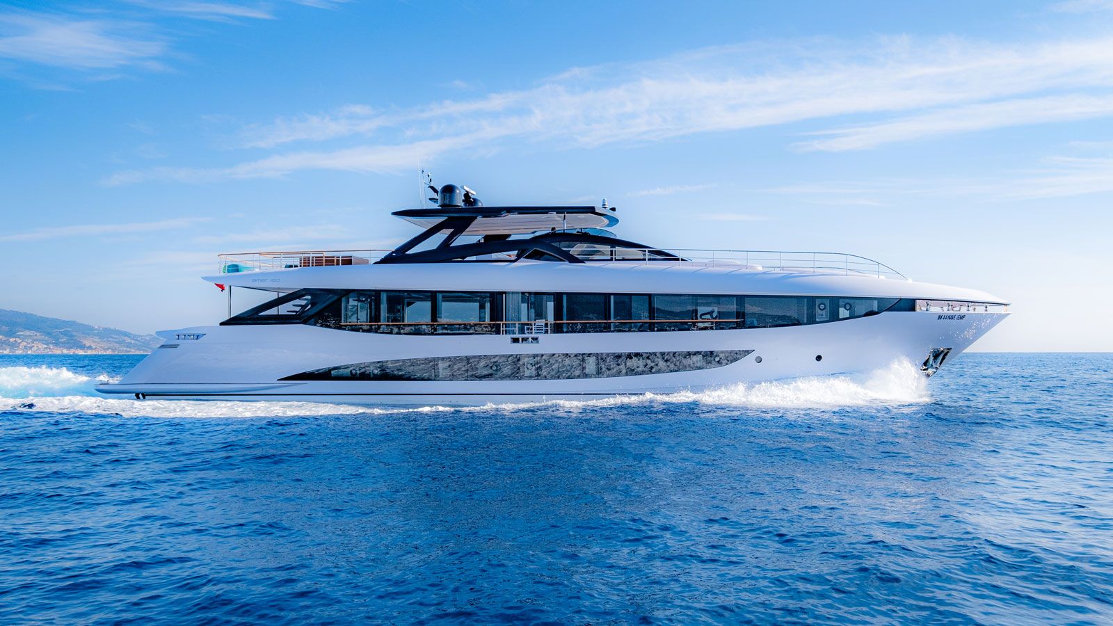 35m Amer motor yacht Neva